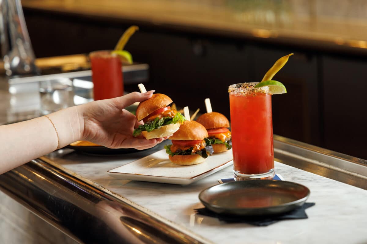 Dining - Novotel Toronto Centre